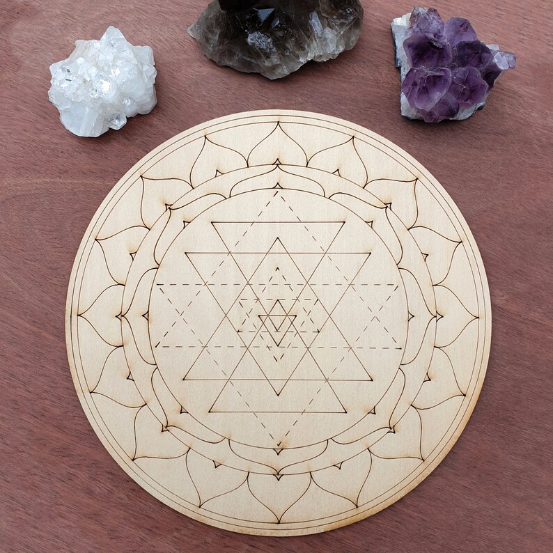 Sri Yantra Crystal Grid // Laser Engraved Sacred Geometry Grid | Etsy