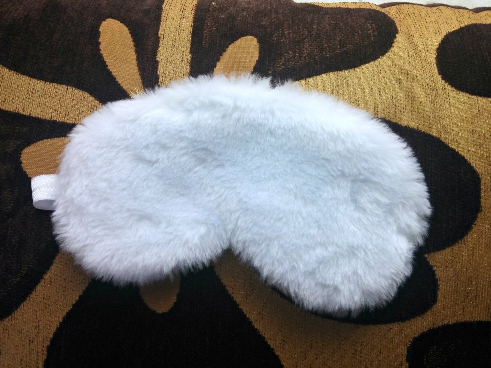White Furry Sleep Mask / Eye Mask / Gift for Her or Him / - Etsy