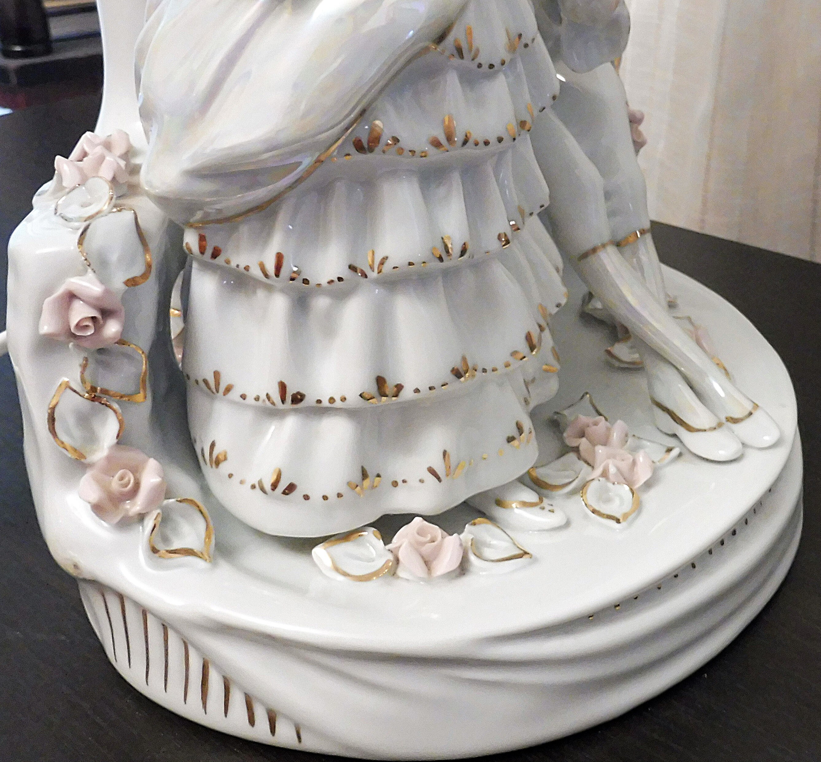 Porcelain Table Lamp Vintage Lamp Fine Porcelain Lamp Apulum Lucru ...