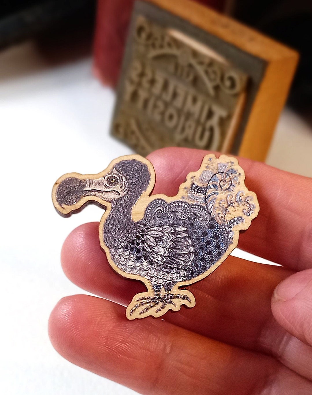Dodo Pin Brooch Wooden Animal Badge Unique Designed Extinct Bird Lapel ...