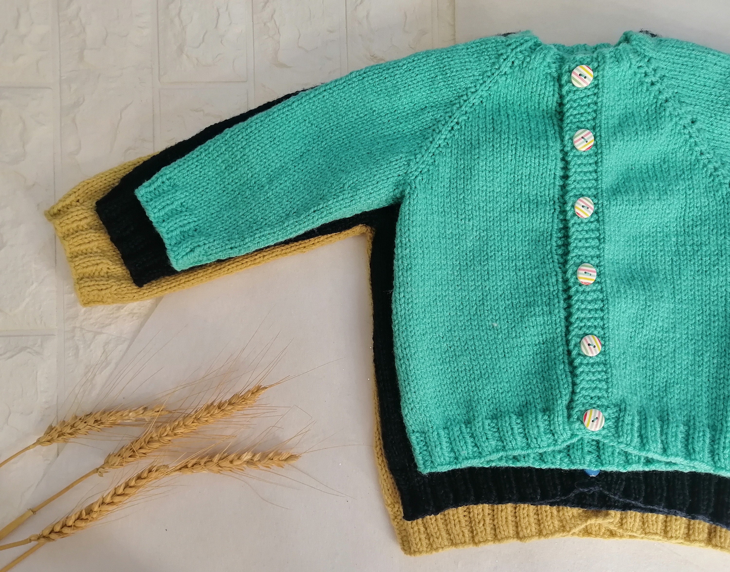 Baby Baby Cardigan Knitting Pattern: Simple Top-down Design Newborn to ...
