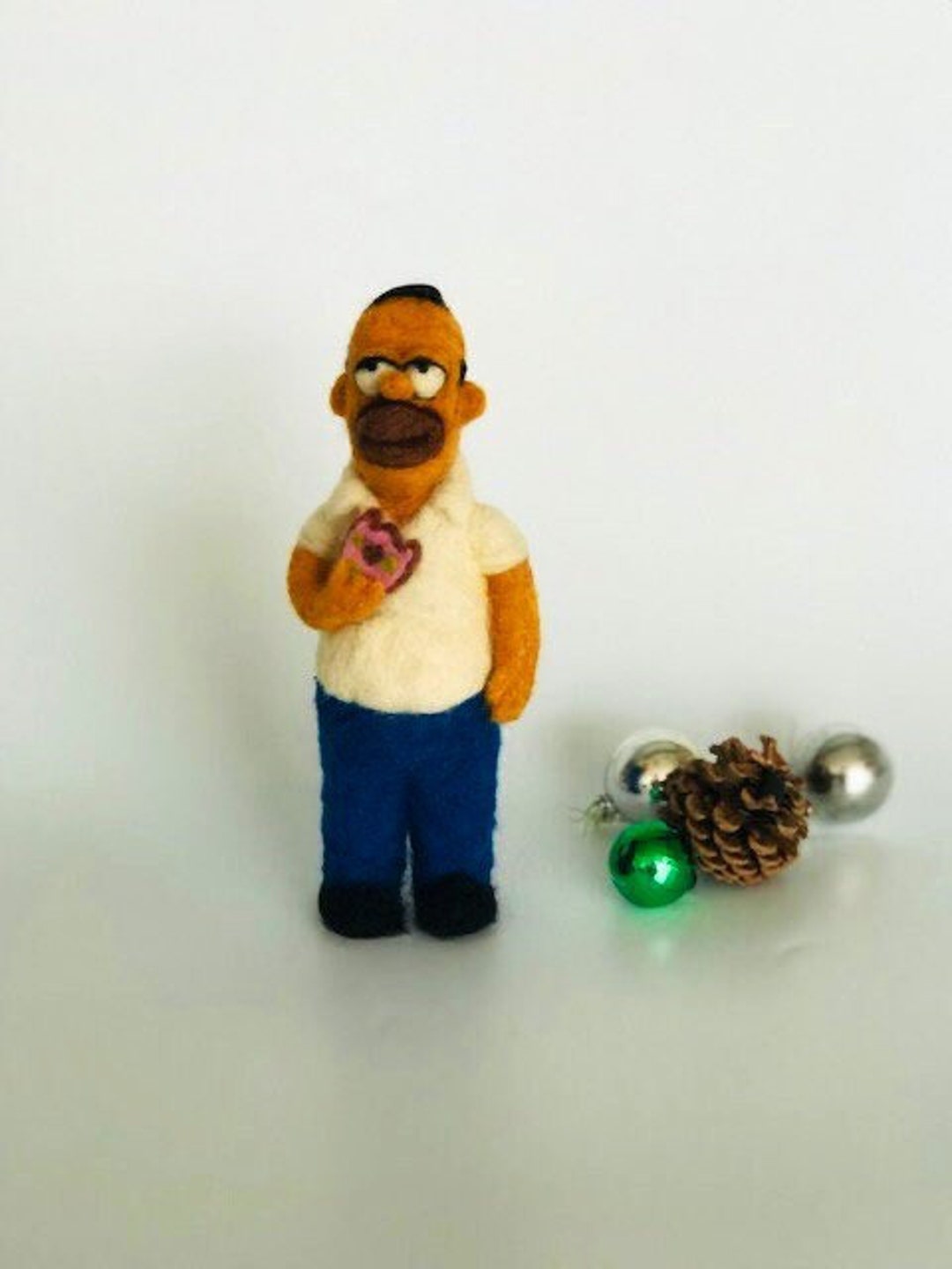 Homer Simpson,bart Simpson,lucy,sid,charlie Brown,grinch,stewie ...