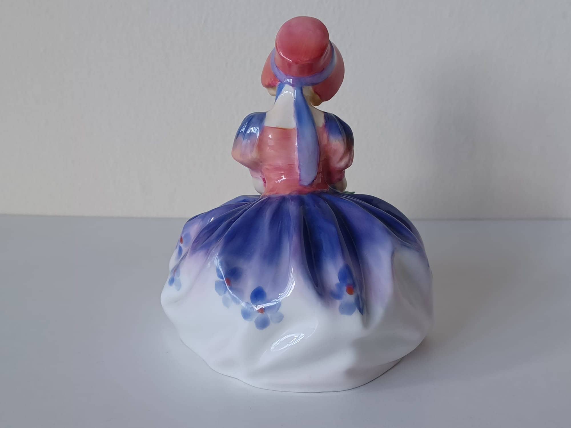 ROYAL DOULTON Beautiful monica Figurine - Etsy