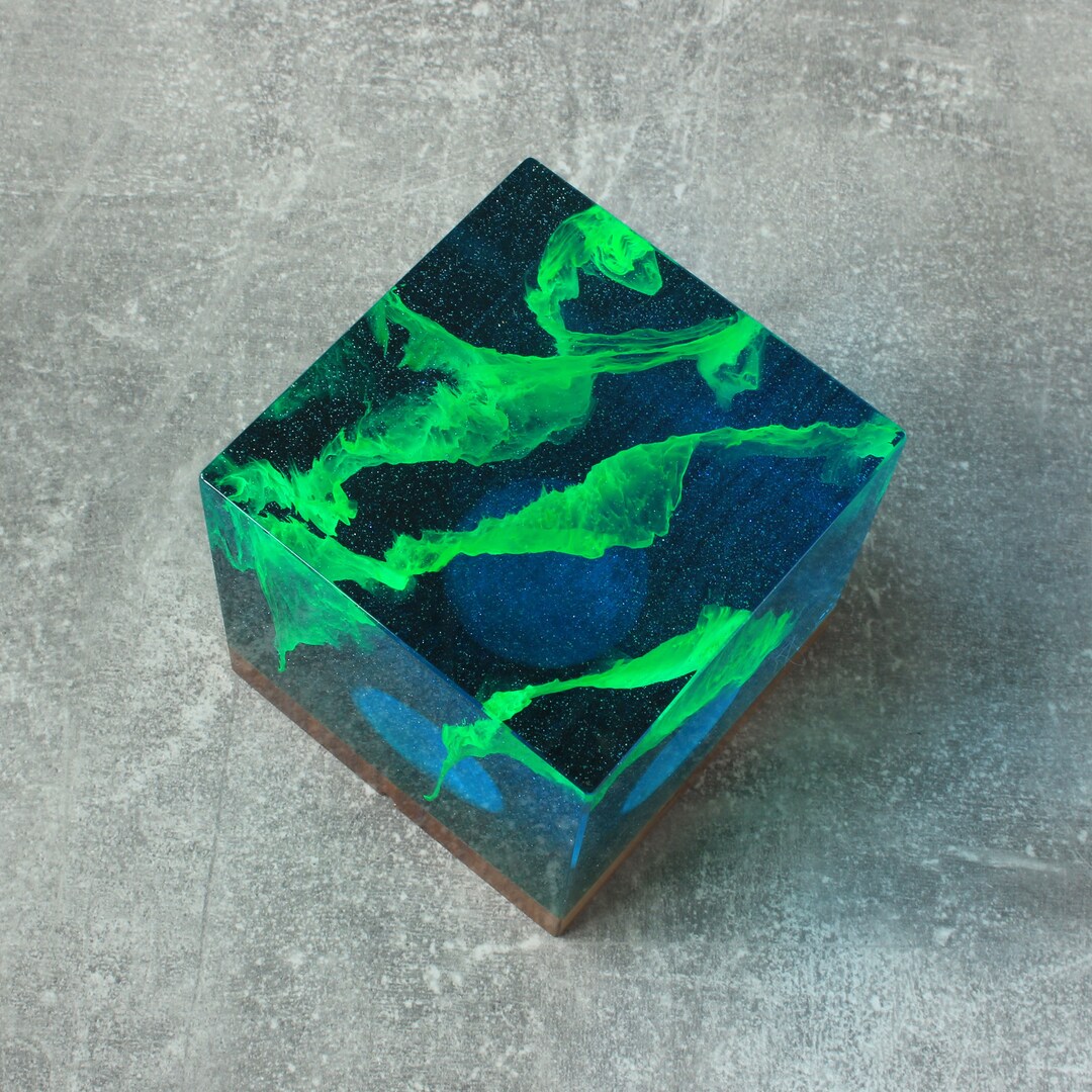Aurora Decor, Resin and Wood Decor, Ambient Night Light, Resin Table ...