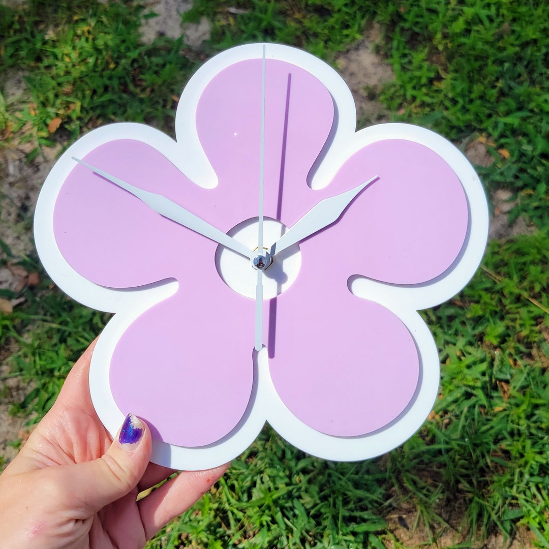 Mini Retro Vintage 1970s Inspired Daisy Wall Clock - Funky Wall Clock ...
