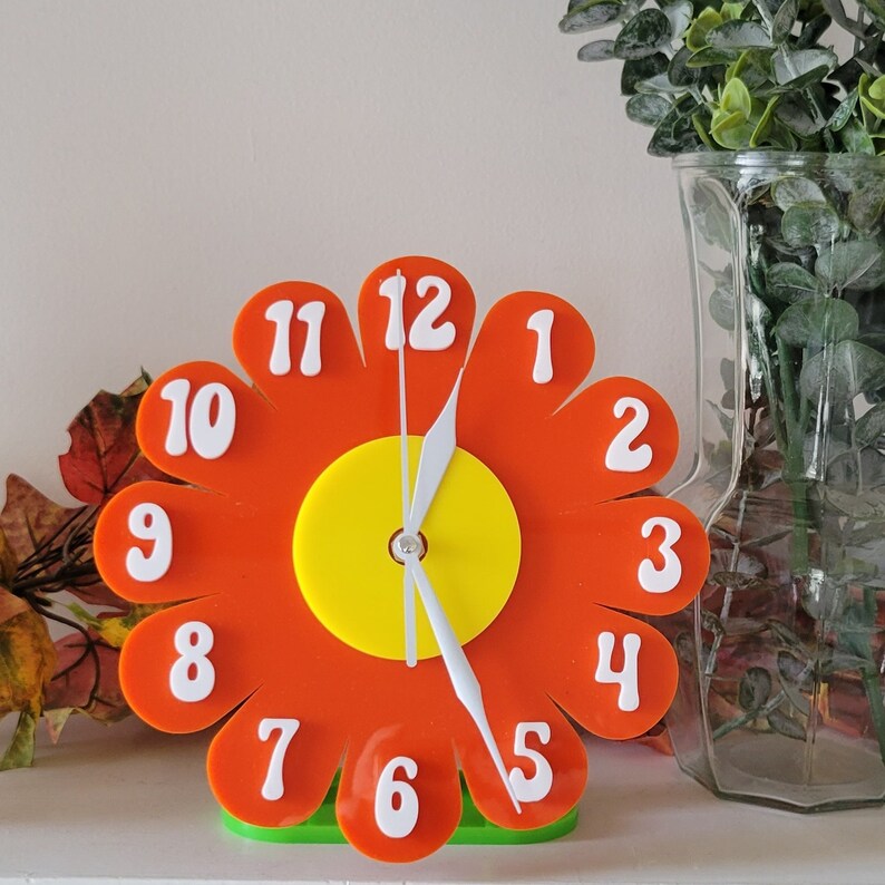 Retro Vintage 1970s Inspired Daisy Desk Clock Funky Desk - Etsy