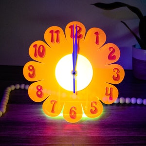 Retro Vintage 1970s Inspired Daisy Desk Clock Funky Desk Clock Retro ...