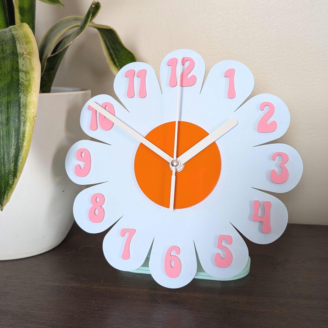 Retro Inspired Daisy Desk Clock - Funky Desk Clock - Vintage Clock on ...