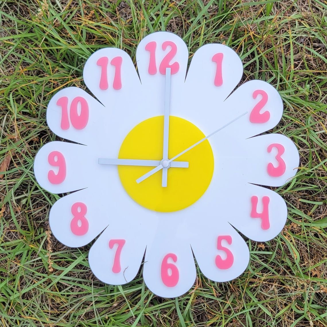 Retro Vintage 1970s Inspired Daisy Wall Clock Funky Wall - Etsy