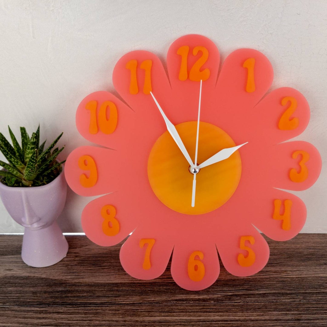 Retro Vintage 1970s Inspired Daisy Wall Clock - Funky Wall Clock ...