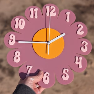 Retro Vintage 1970s Inspired Daisy Wall Clock - Funky Wall Clock ...