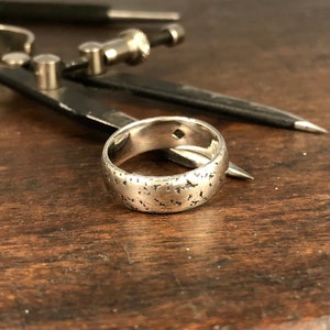 7mm Textured Silver Ring, Matt Ring, Sand Cast Ring. - Etsy UK