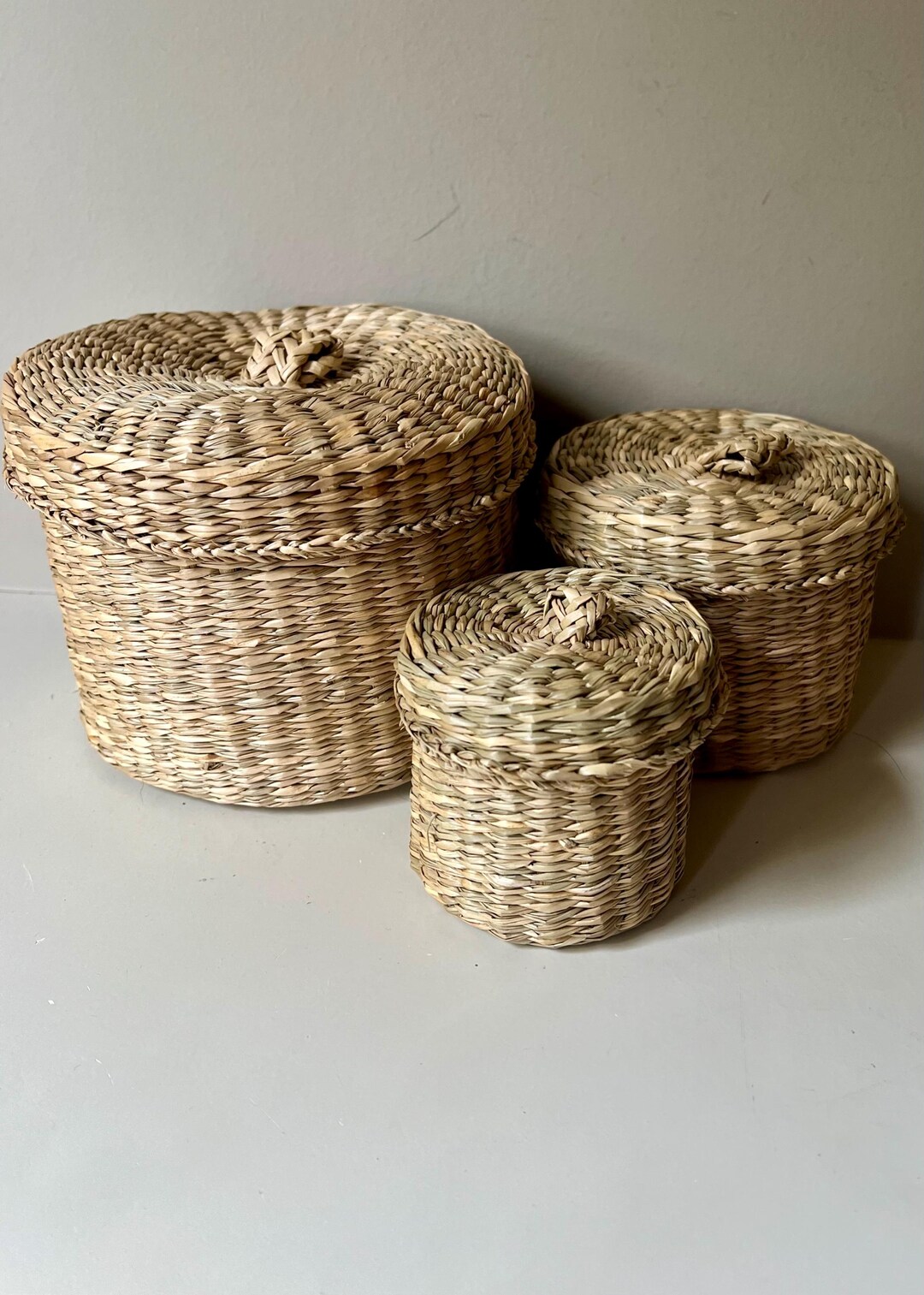 Three Nesting Baskets// Grass Design of Vintage Finely Woven Container ...