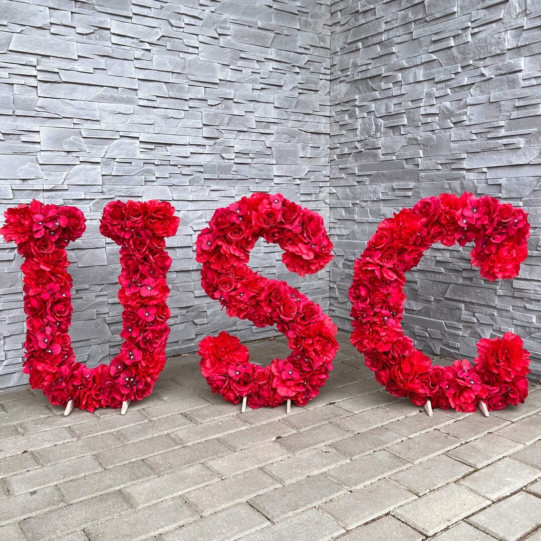 University Graduation Decor University Logo USC Floral Design Company ...