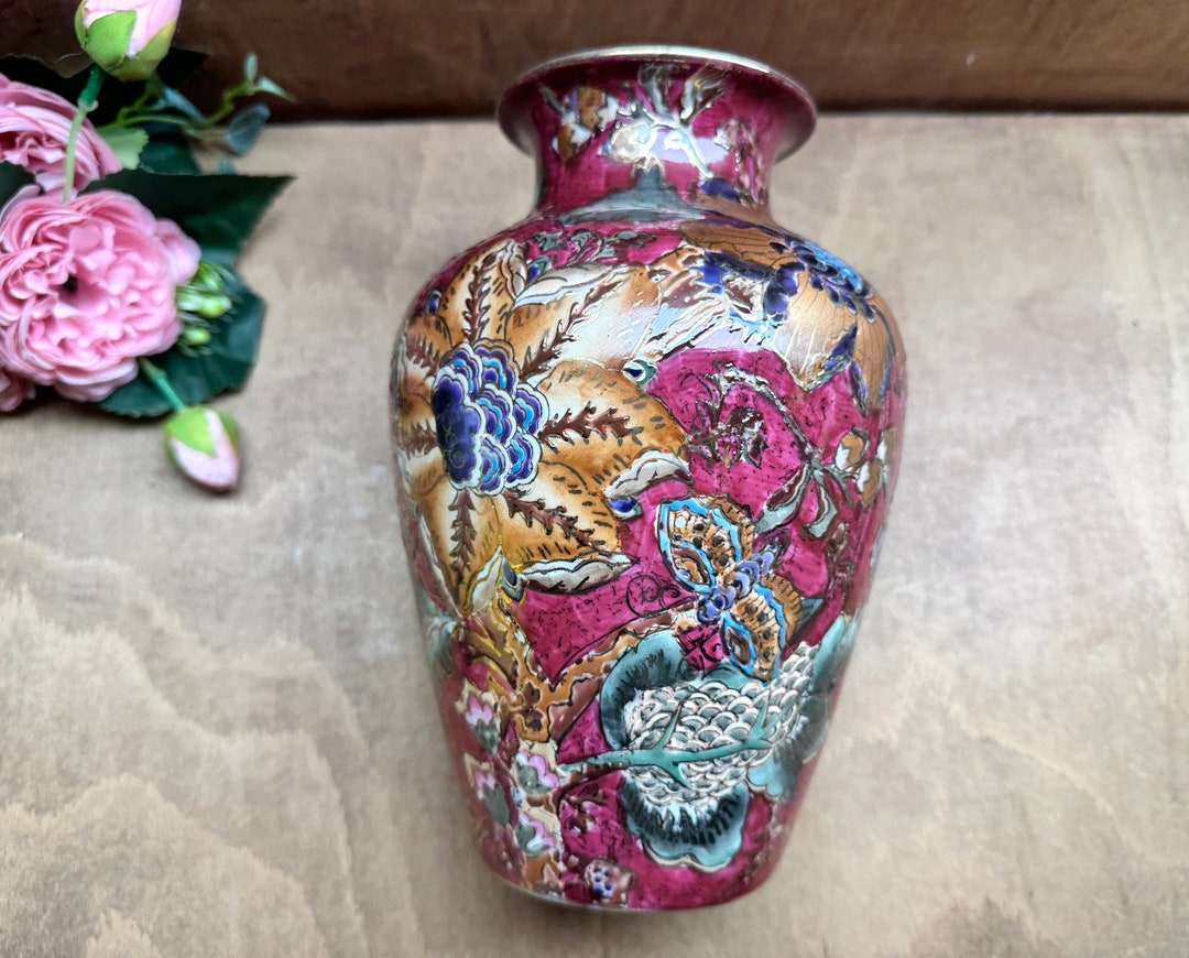 Chinese Toyo Trading Co. Vase Decorated With Flowers and Butterflies - Etsy