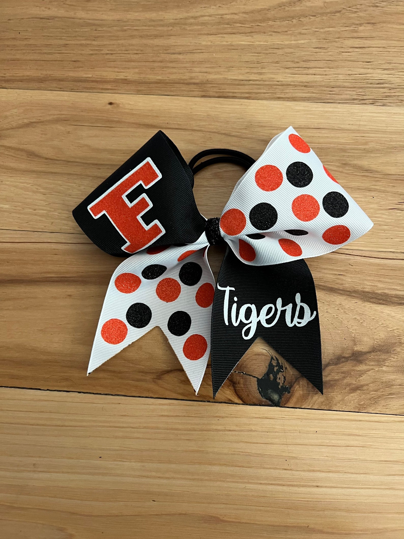 Custom Cheer Bow With Poka Dots. Bows Made in Your Team - Etsy