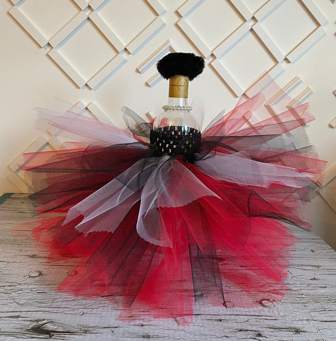 Red, Black, and White Wine Bottle Cover, Tulle Wine Table Decor, Wine ...