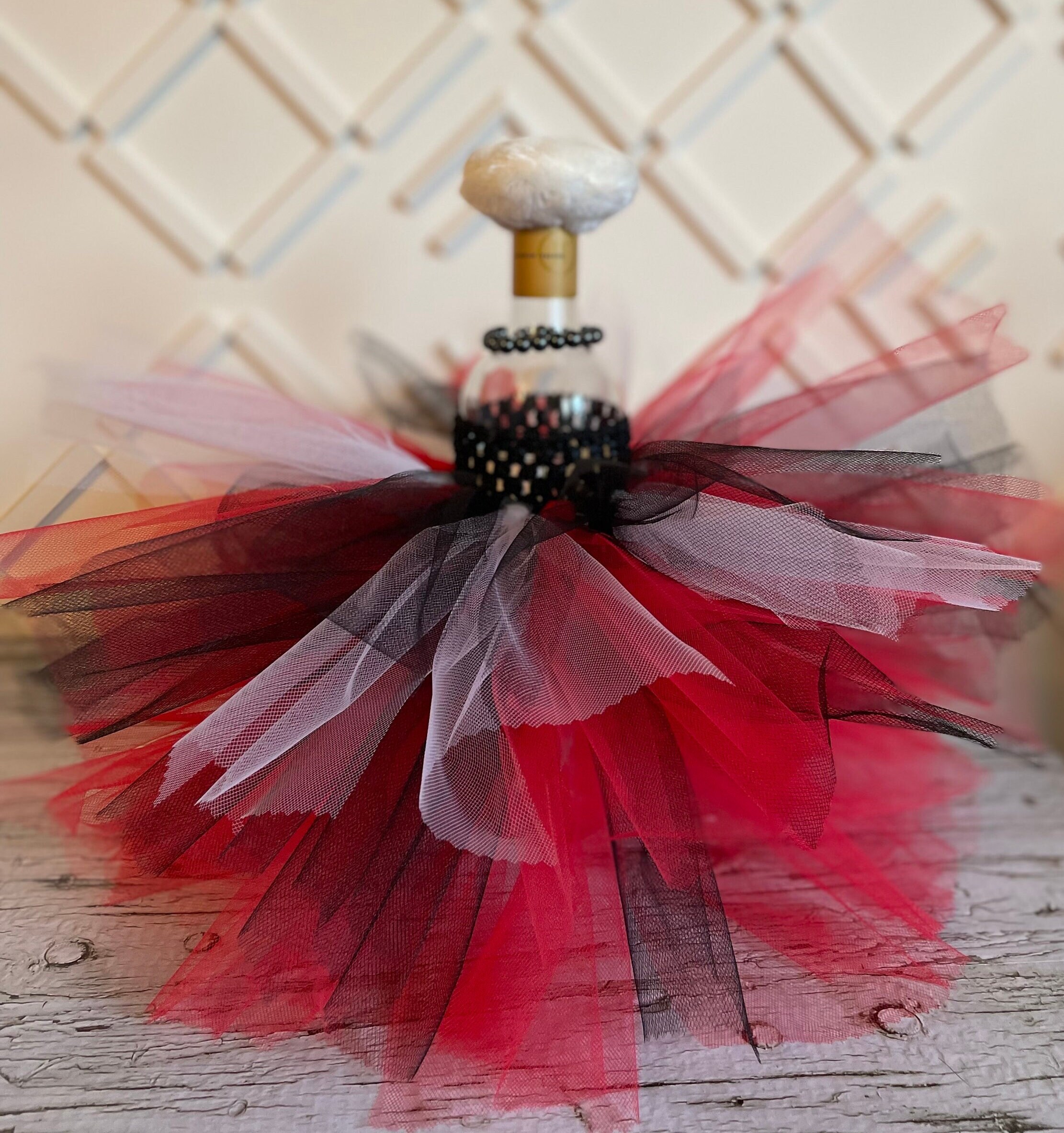 Red, Black, and White Wine Bottle Cover, Tulle Wine Table Decor, Wine ...