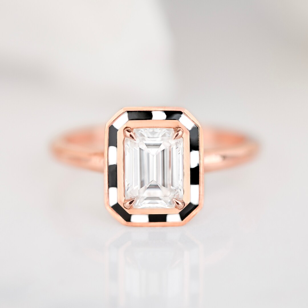 Art Deco and Cocktail Style Ring, 0.90-1.00 Ct Moissanite Double Color ...