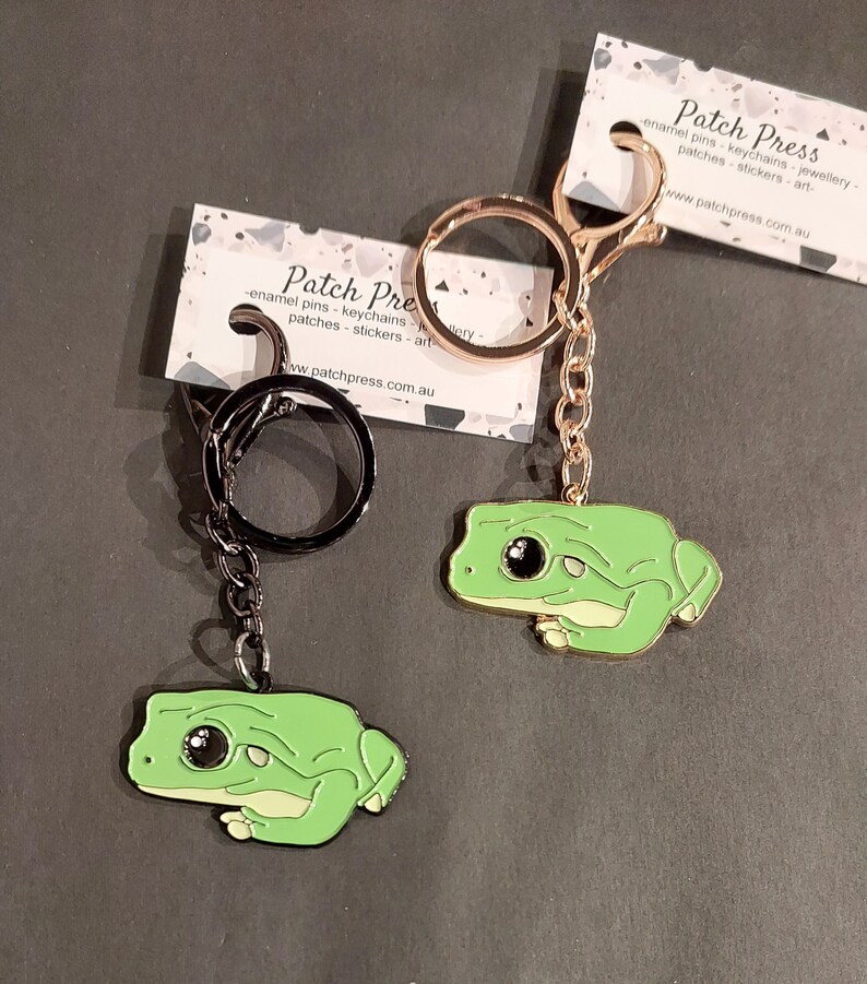 Green Tree Frog Enamel Keychain - Keyring, Bag Charm - Etsy