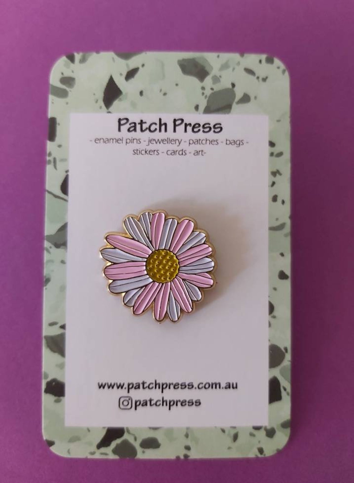 Australian Daisy Flower Enamel Lapel Pin Badge - Etsy
