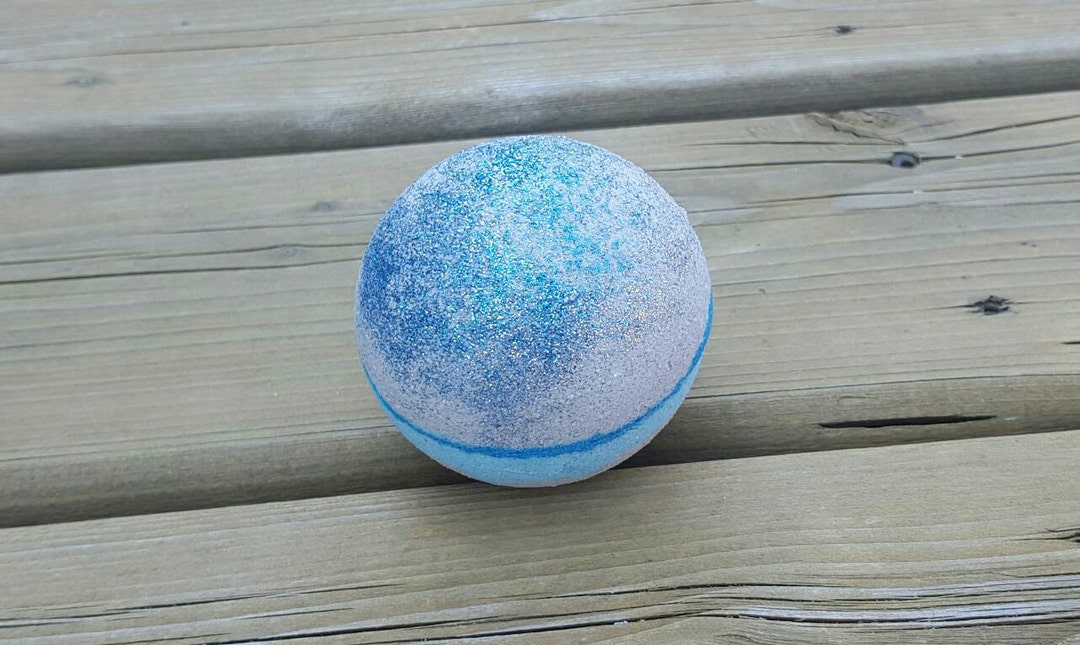 Neptune Bath Bomb - Etsy