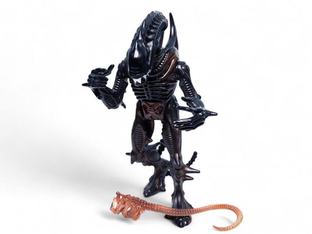 Kenner Aliens 1992 Scorpion Alien With Face Hugger Near Mint Complete ...