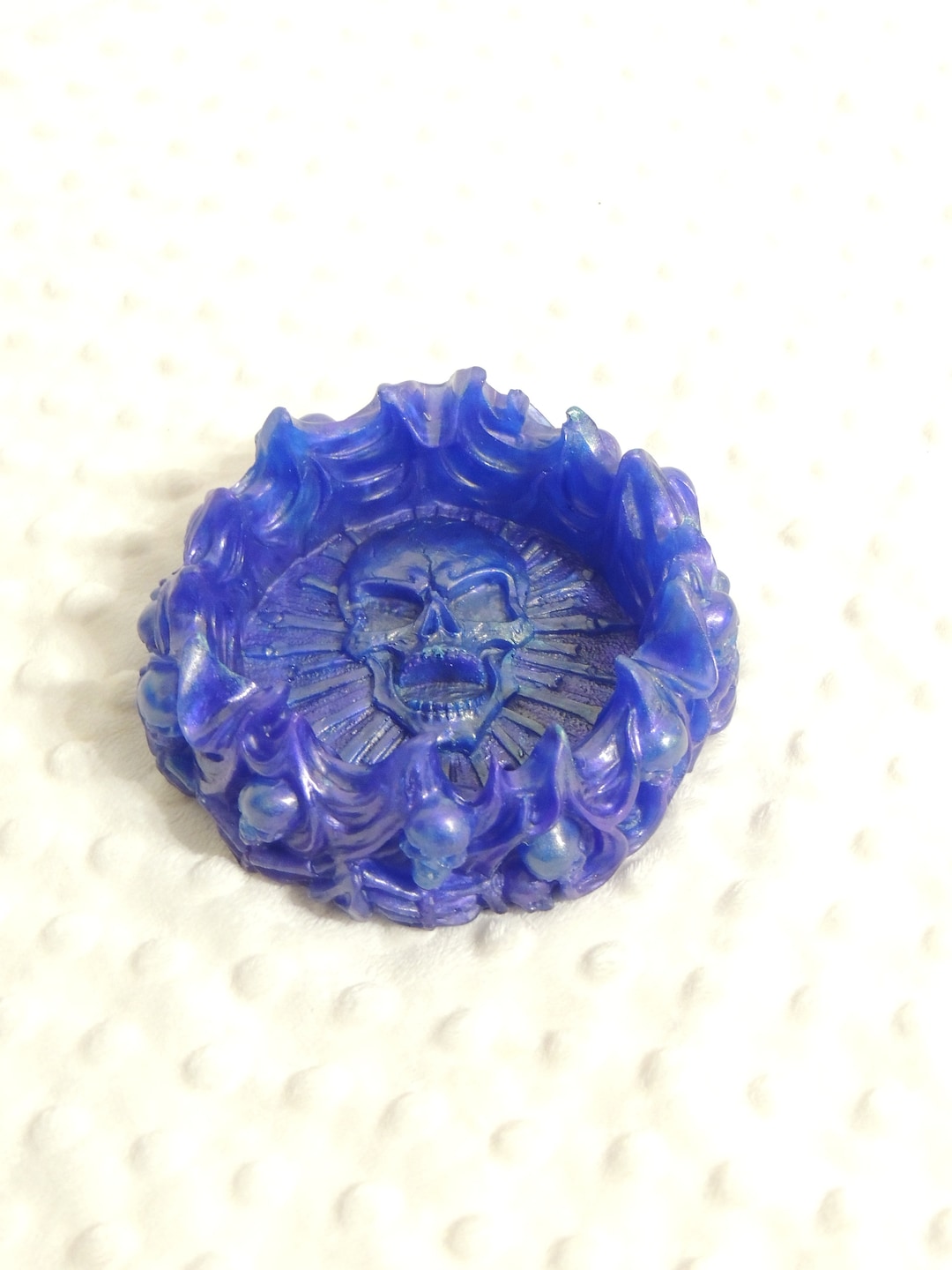 Skull, Skull Ashtray in Epoxy Resin, Skull Ashtray, Skull, Empty Pocket ...