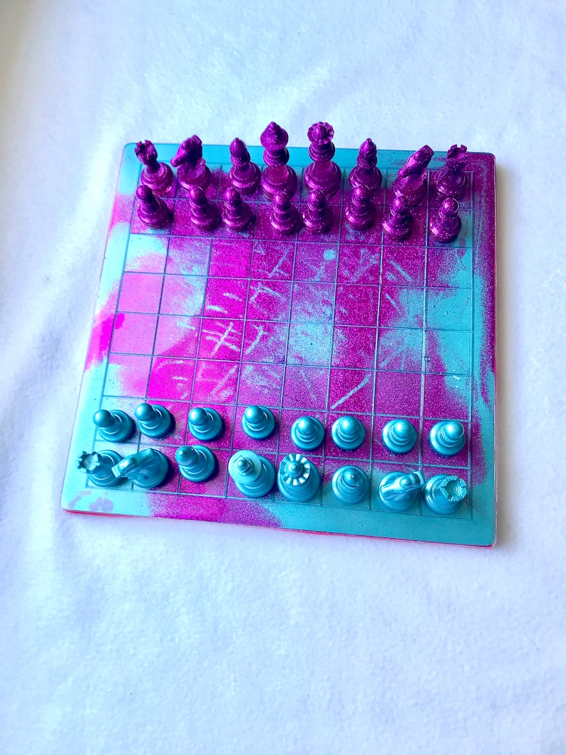 Jeu d'echec en résine époxy jeu de plateau fait main - Etsy France