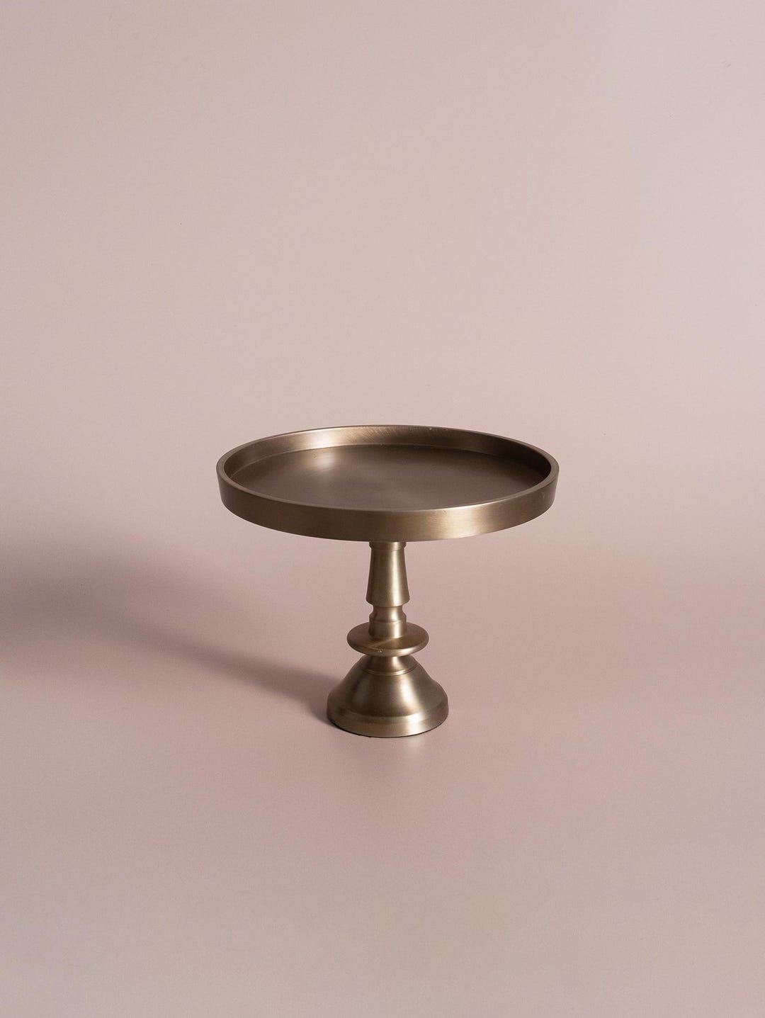 Small Gold Pedestal Stand, Metal Display Riser for Decor or Treats ...