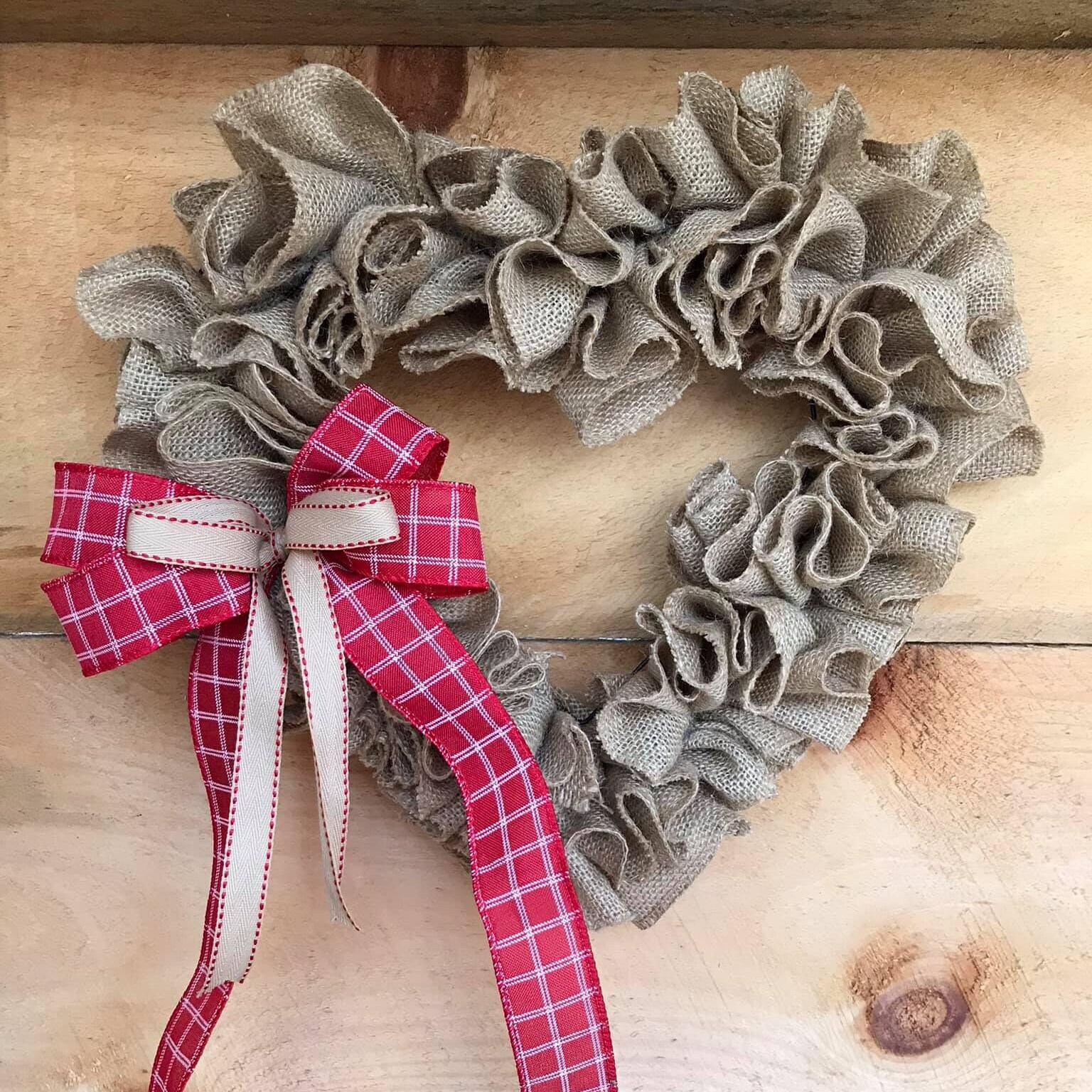 Burlap Ruffle Wreath *customizable* - Etsy
