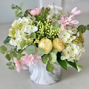 Farmhouse Mother Day Bouquet Floral Arrangement Centerpiece Tabletop ...