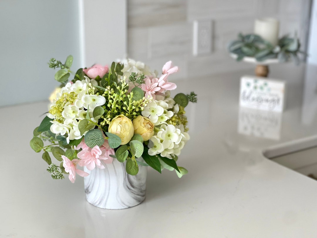 Farmhouse Mother Day Bouquet Floral Arrangement Centerpiece - Etsy