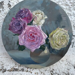 Roses Oil Painting in Round Pink White Flowers Bouquet Still Life Wall ...