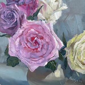Roses Oil Painting in Round Pink White Flowers Bouquet Still Life Wall ...