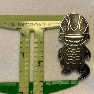 Xenomorph Pin, Alien, Horror Pin, Badge, Hard Enamel Pin, Pin, Classic ...
