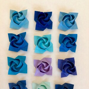 12 Origami Blue Roses - Etsy