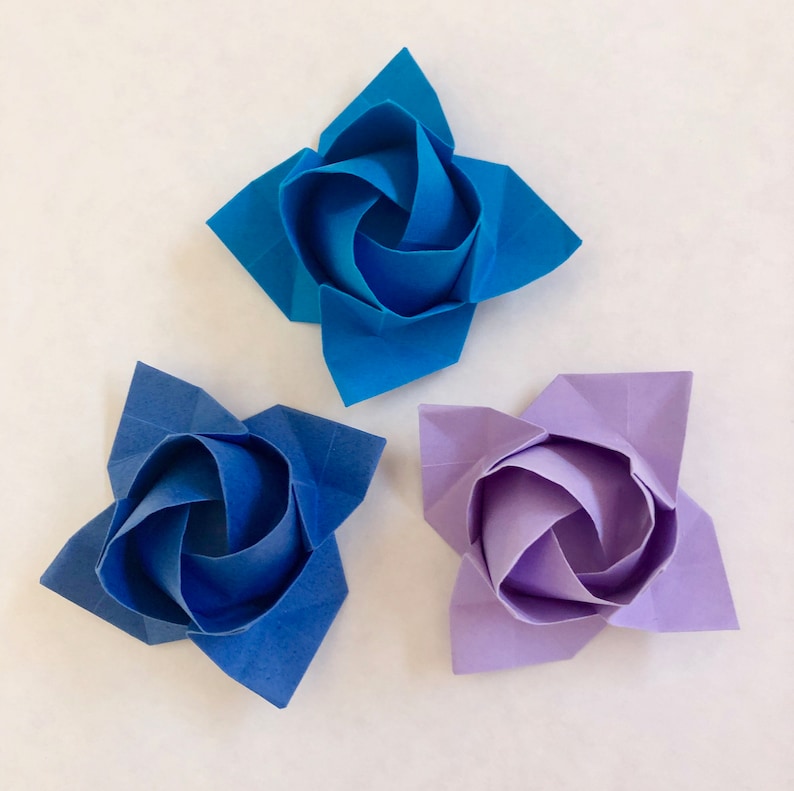 12 Origami Blue Roses - Etsy