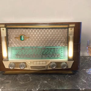 Radio à tube restaurée Rare ancienne radio à tube française Art Déco ...