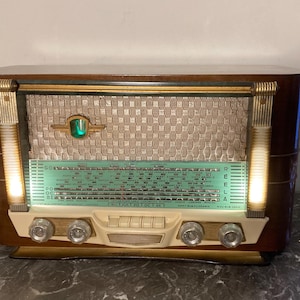 Radio à tube restaurée Rare ancienne radio à tube française Art Déco ...