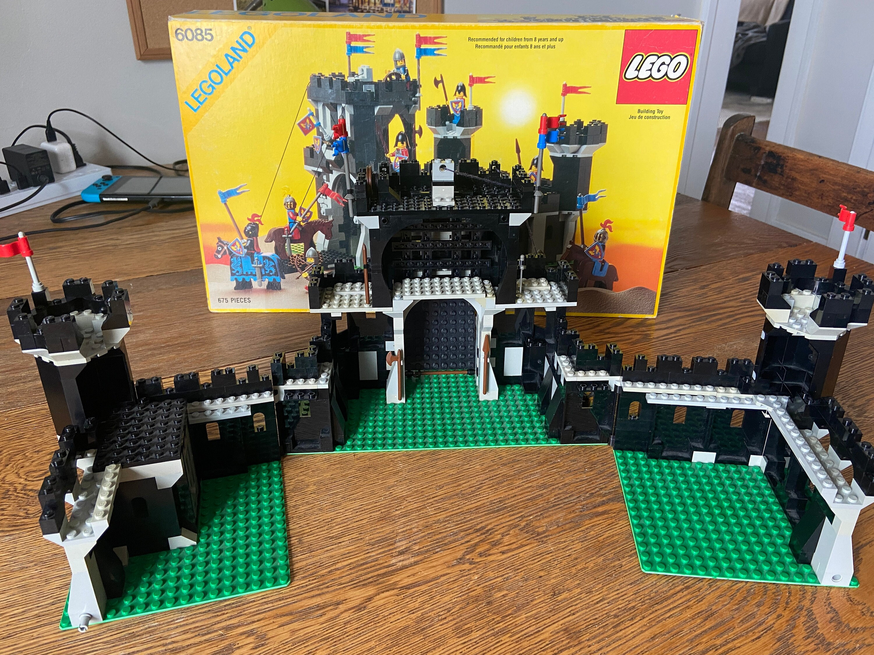 LEGO 6085 Black Knights Black Monarchs Castle Building Bricks ...