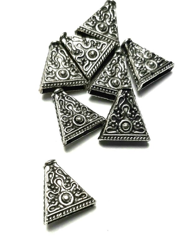 8 Tassel Caps Antique Silver Triangles 15mm. | Etsy