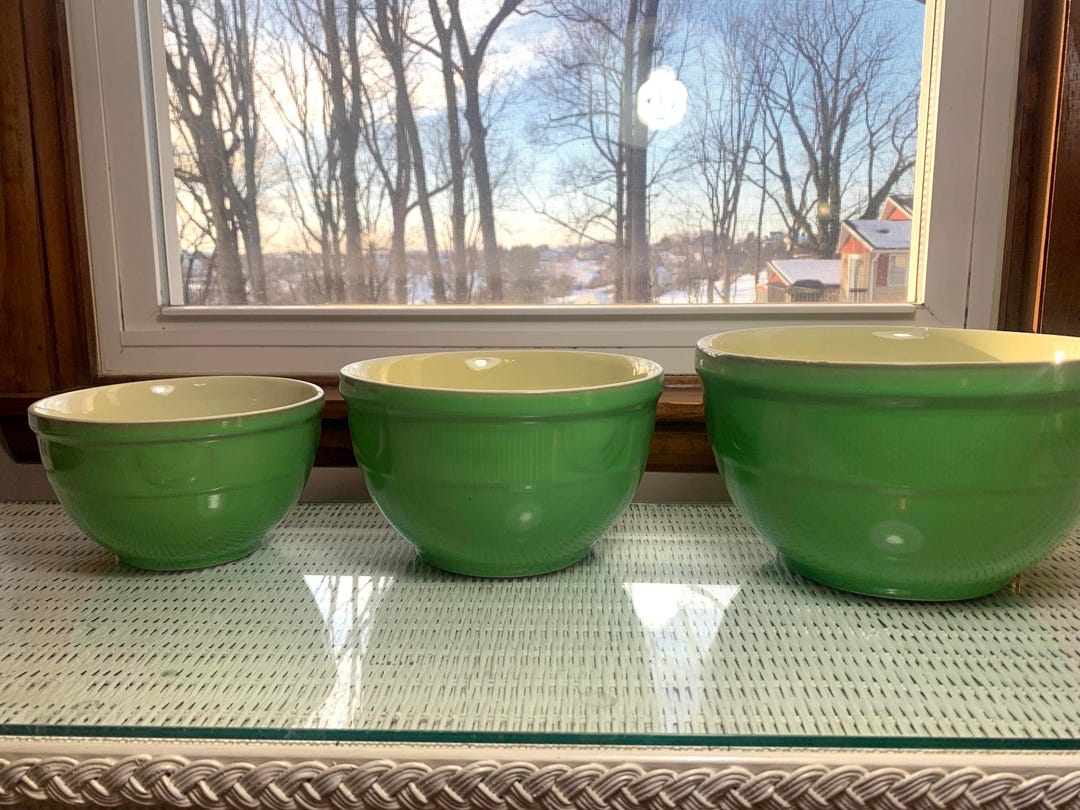 Set of 3 Vtg Hall Mixing Bowls /medallion/ Lettuce Green/ 1930's - Etsy
