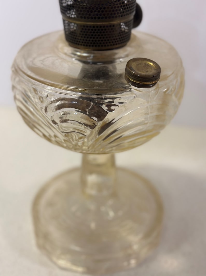 Antique Nu-type Model B Aladdin by the Mantle Lamp Co. in Washington ...