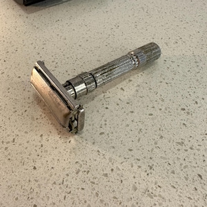 1960s Gillette Fatboy Adjustable Razor in Case With Extra Spoiler ...