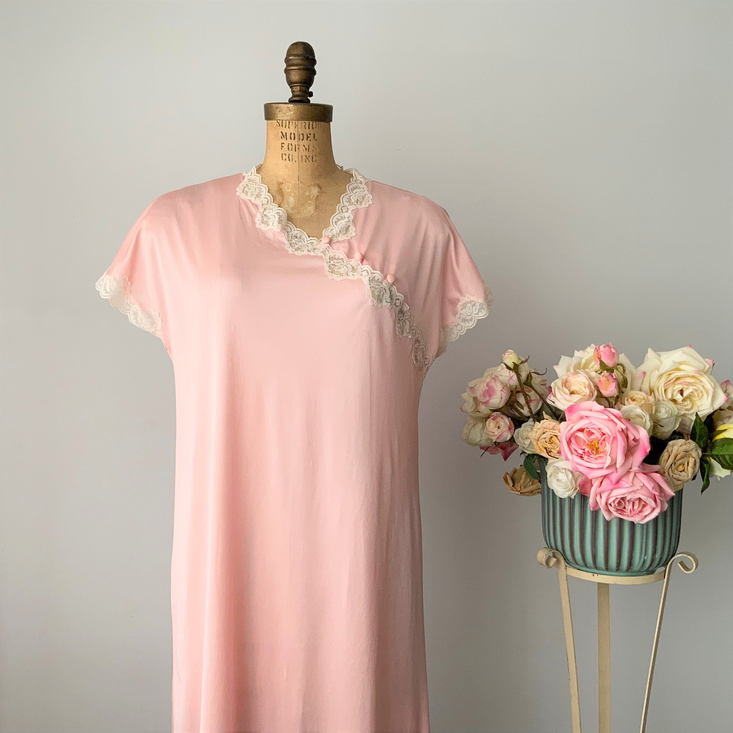 Vintage Peach Color Cheongsam Style Nightgown, Nylon Nightgown With ...