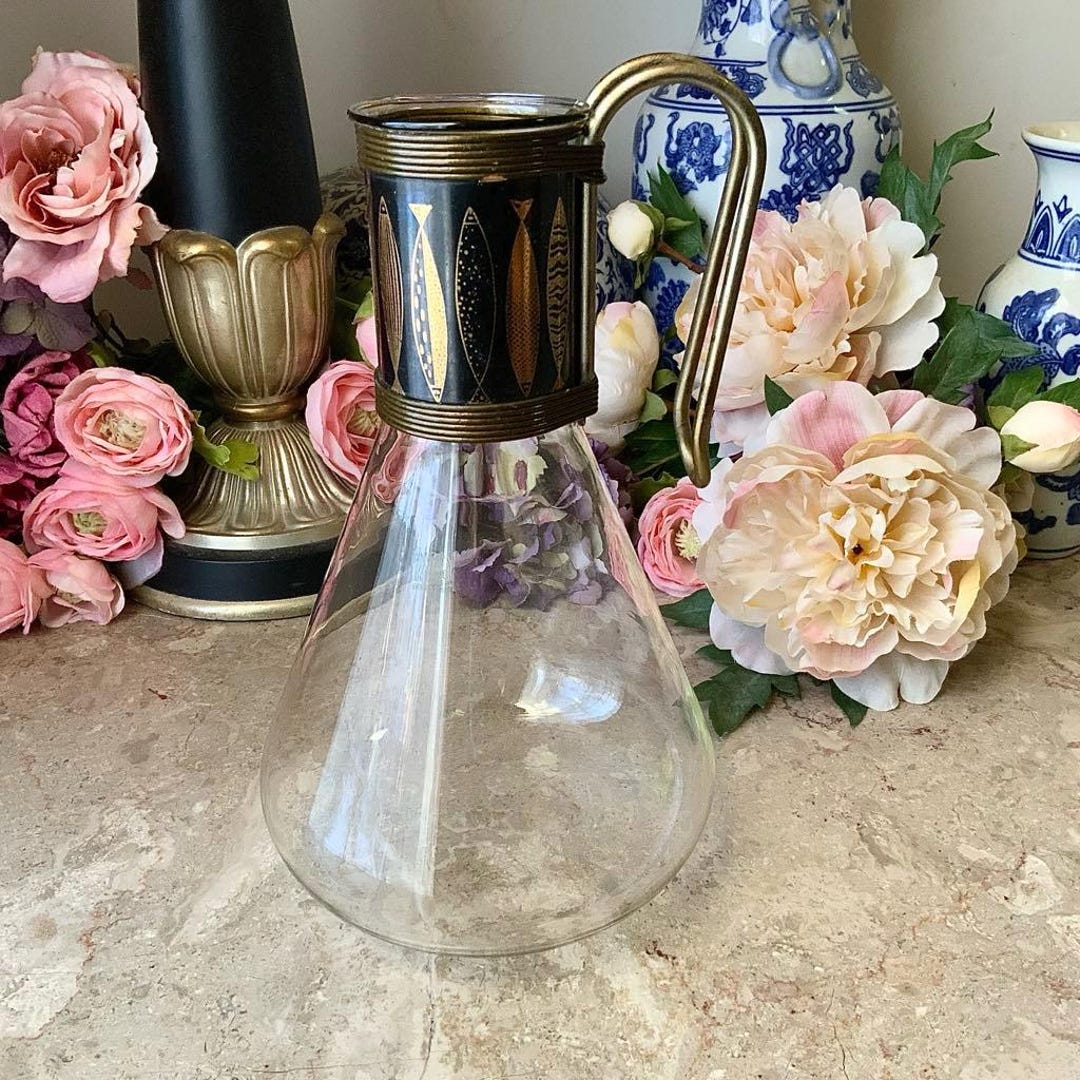 Vintage PYREX Art Deco Glass Pitcher With Decorative Fish Pattern ...