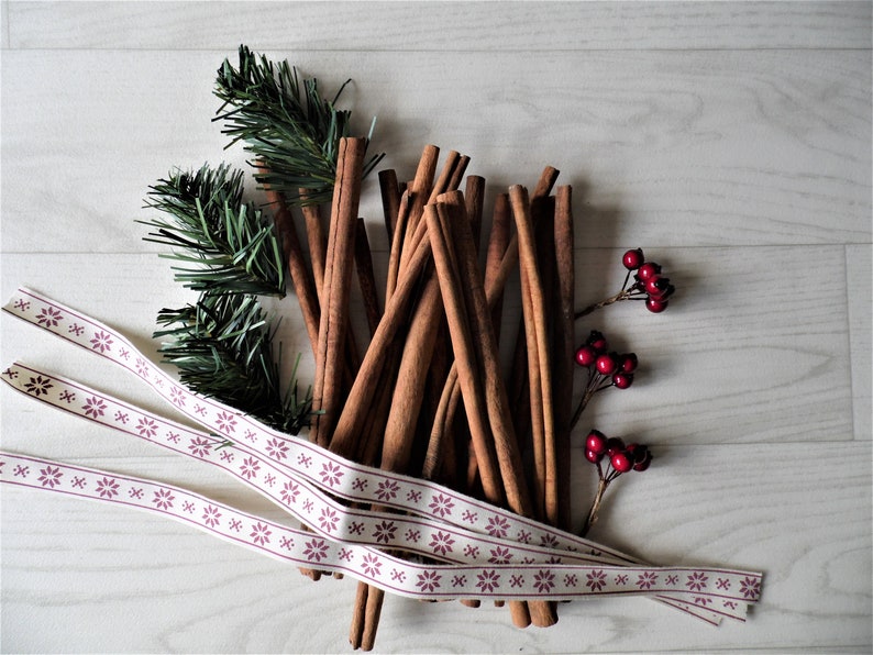 Set of 3, 20cm Long Cinnamon Stick Christmas Decorations, Hand Tied ...