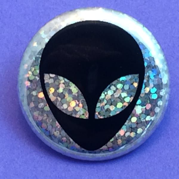 Alien Button - Etsy