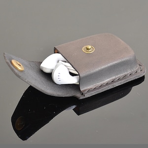 Personalized Leather Earbud Pouch: Vegetable Tanned Leather Coin Case ...